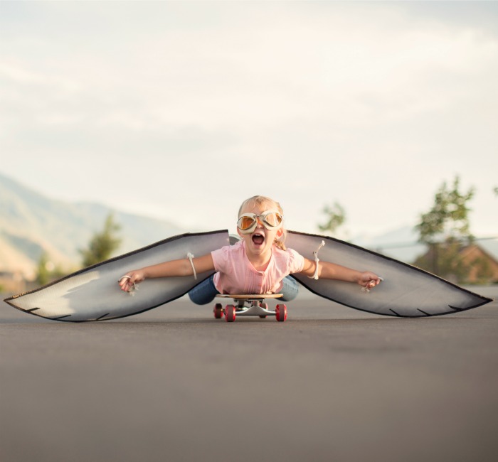 little-girl-inspired-to-fly